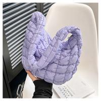 China Customized Color Winter Cotton Padded Quilted Sling Down Tote Bag for Women in Winter for sale