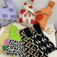 China Fashion Luxury Flower Pattern Mini Purse Women Handbag Shopping Cute Knitted Tote Bag for sale