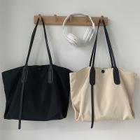 China Zipper Messenger Bag Nylon Material Printed Logo Printing Shopping Bag for Daily Life for sale