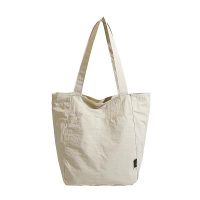China Large Capacity Shopping Tote Bag with Customisable Design and Waterproof Nylon Material for sale