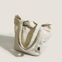 China Large Capacity Shopping Tote Bag with Customisable Design and Waterproof Nylon Material for sale