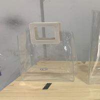 China Open Closure Custom Clear PVC Gift Iridescent Tote Cosmetic Bag for Fashionable Look for sale