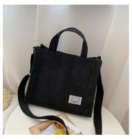 China Fashion Crossbody Corduroy Tote Bag With Adjustable Strap with Customized Logo for sale