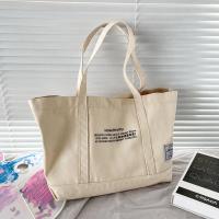 China Custom Outdoor Fashion Tote Bag with Clutch Medium Size and Clutch Included for sale