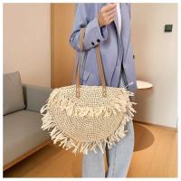 China Acceptable OEM/ODM Summer Semicircular Fringed Straw Shoulder Bag for Handmade Beach for sale