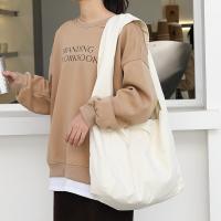 China Custom Outdoor Fashion Beach Bag with Letter Print and Cotton Material for sale
