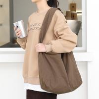 China Custom Outdoor Fashion Beach Bag with Letter Print and Cotton Material for sale