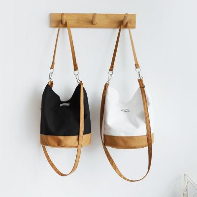China Round Bottom Cotton Tote Bag for Fashionable and Functional Shopping for sale