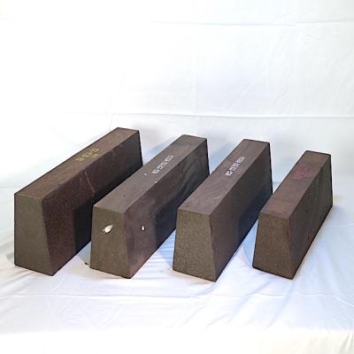 China Brown Directly Integrated Magnesia Refractory Bricks For Reverberatory Furnace for sale