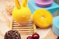 China Rabbit Shaped Soft Silicone Body Brush Customized Molding Parts for sale