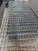 China Customizable Spot Welded Mesh / Row Welded Mesh for sale