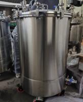China Mirror Polishing Softgel Medicine Storage Tanks 50-600L Cylindrical Shape for sale