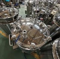 China Mirror Polishing Softgel Medicine Storage Tanks 50-600L Cylindrical Shape for sale