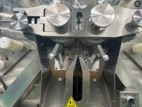 China Round Capsule Size Softgel Capsule Encapsulation Machine JL150III For Pharmaceutical Manufacturing for sale