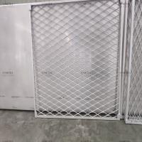 China Customized HDG Metal Material Expanded Metal Mesh Safety Fence For Machinery Equipment Protection for sale