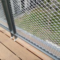 China Galvanized Expanded Metal Security Fence - Fireproof & Corrosion Resistant for sale