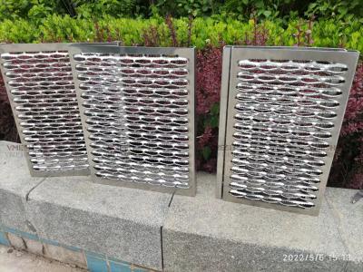 China Aluminum 3003 Diamond Hole Floor Grating 2.5mm-6mm Thickness for sale