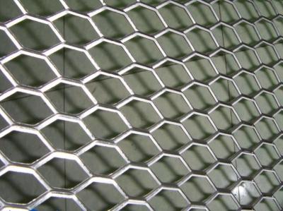 China Galvanized Expanded Metal Mesh Grille Diamond Hexagon Hole for sale