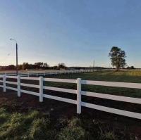China Pvc Horse Paddock Welded Wire Mesh Fence 3 Rails Ranch White Vinyl for sale
