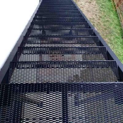 China Heavy Duty Hot Dipped Galvanized Steel Expanded Metal Diamond Mesh For Safe Walkways for sale