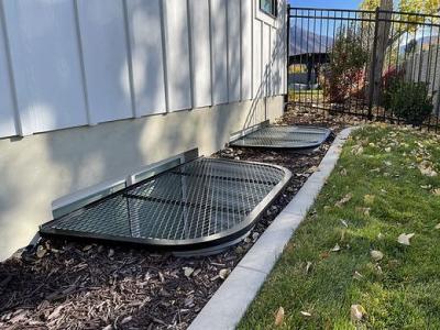 China Heavy-Duty Metal Expanded Metal Mesh Black Color Window Well Cover For High Loads for sale