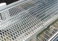 China Hot Dip Galvanized Expanded Metal Grating for Heavy Duty Walkways for sale