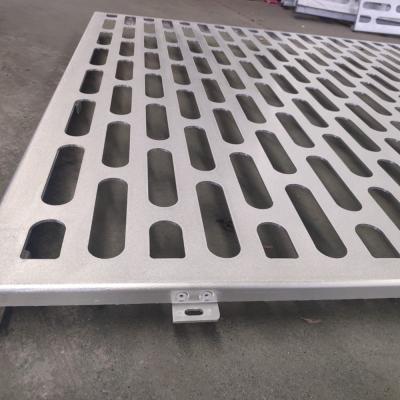 China Custom Slotted Hole Perforated Metal Mesh Panels for sale