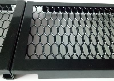 China Customized HDG Metal Material Expanded Metal Mesh Safety Fence For Machinery Equipment Protection for sale