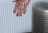 China Silver Color Fence 2*2cm Galvanized Welded Wire Mesh Rolls Carbon Steel for sale