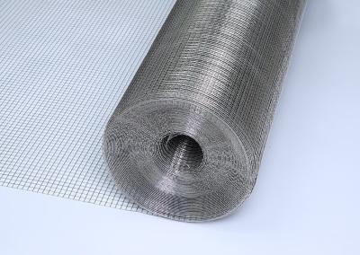 China 1x1in Galvanized Iron Welded Wire Mesh Roll for Construction for sale