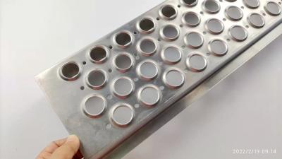 China Galvanized Steel Roof Safety Walkway Grating with Round Holes for sale