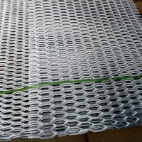 China Heavy Duty Raised Iron Expanded Metal Mesh 4x8 Steel Gratings for sale