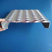 China Industrial Mezzanines Diamond Safety Grating Aluminum Metal Stair Treads Anti Skid for sale