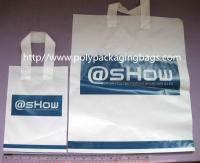 China Durable Recyclable Water Resistant Plastic Handle Bag Customized for sale