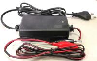 China Auto Motorcycle Intelligent Mini 9w 12v Car Battery Charger Acid Lead for sale