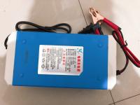 China Motorcycle Truck 12V 10A Car Battery Charger  Heat Dissipation for sale