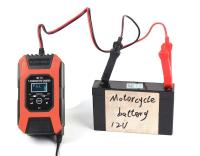 China Lead Acid 7 Stage Calcium 12V 7A  Battery Charger Maintainer for sale