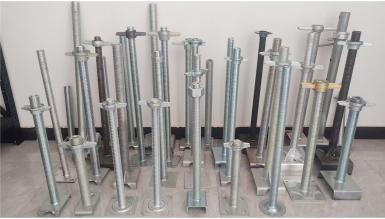China Dual-Sided Adjustable Support Bracket with 200 kg Load Capacity and Powder Coated Finish for Construction for sale