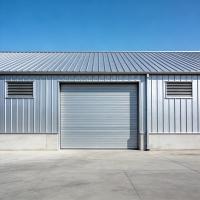 China Clear Span Interior Steel Frame Warehouse with 500 kg/m² Load Capacity and Galvanized Anti-Rust Coating for sale
