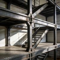 China Customized Duplex Steel Frame Mezzanine System For Commercial Exhibition Halls for sale