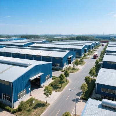 China Corrosion Resistant Prefabricated Steel Frame Warehouse with Large Clear Span and Seismic Resistant Design for sale