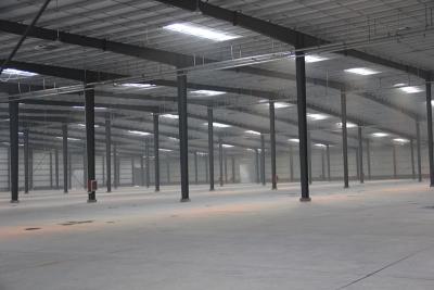 China Heavy Duty PEB Steel Structure with Hot Rolled H Section Columns, Corrosion Resistant, 50 Years Designlife for sale
