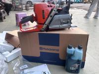 China Swedish Original Imported 572XP Chainsaw 70.6cc High Power Petrol Wood Cutting Saw for sale