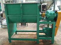 China Horizontal Anti-Corrosion Livestock Feed Mixer Low Maintenance Farm Feed Blending Machine With Safe Rounded Edge for sale