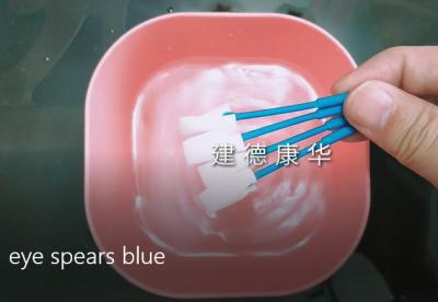 China Surgery PVA Eye Spears Ophthalmic Lasik Surgery Triangle Foam With Blue Handles for sale