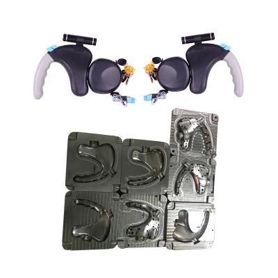 China Dog Leash Custom Plastic Injection Molding Side Gate  NK80 Mould Material for sale