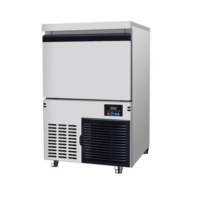 China Spray Cube Ice Machine for Big Ice Cube Provides Consistent Ice Output with Minimal Water Usage Supporting Sustainable Business Practices for sale