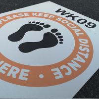China Waterproof R12 Stretchable Sidewalk Decals 260mic Aluminum Asphalt Art Vinyl for sale