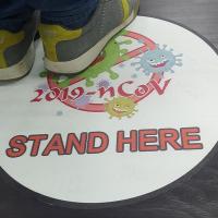 China High Tack Adhesive Latex Printing Vinyl Wall Wrap Outdoor PVC Film for sale