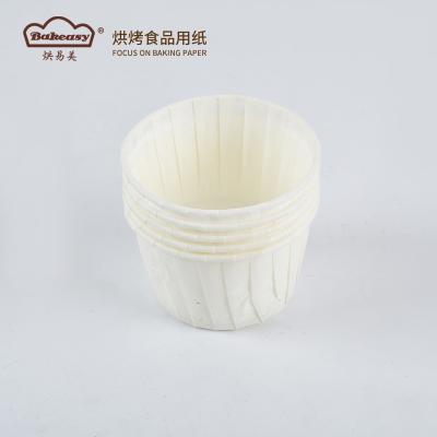 China Greaseproof Rolled Rim Muffin Cup 220C Disposable Food Grade Baking Liner for sale